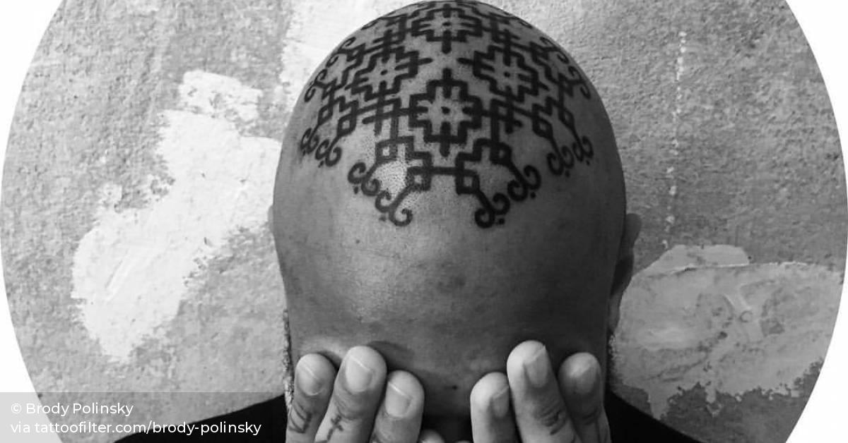 Custom geometric pattern on the top of the head.