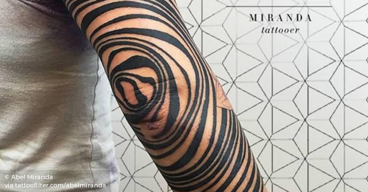 Abstract sleeve in progress.