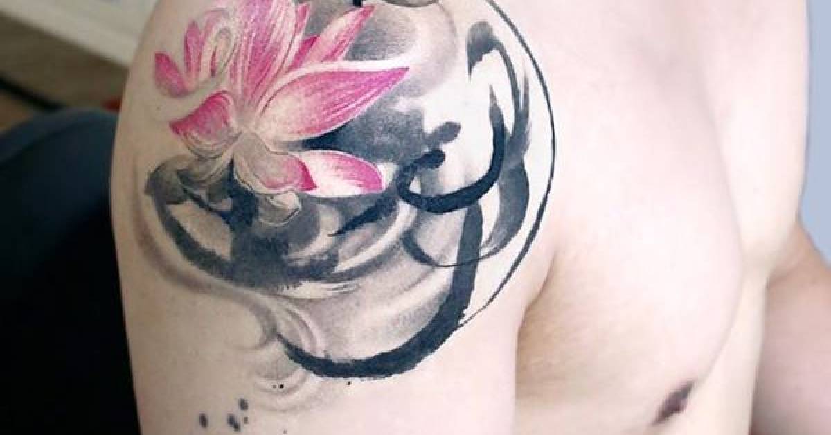 Graphic lotus flower tattoo on the right shoulder.