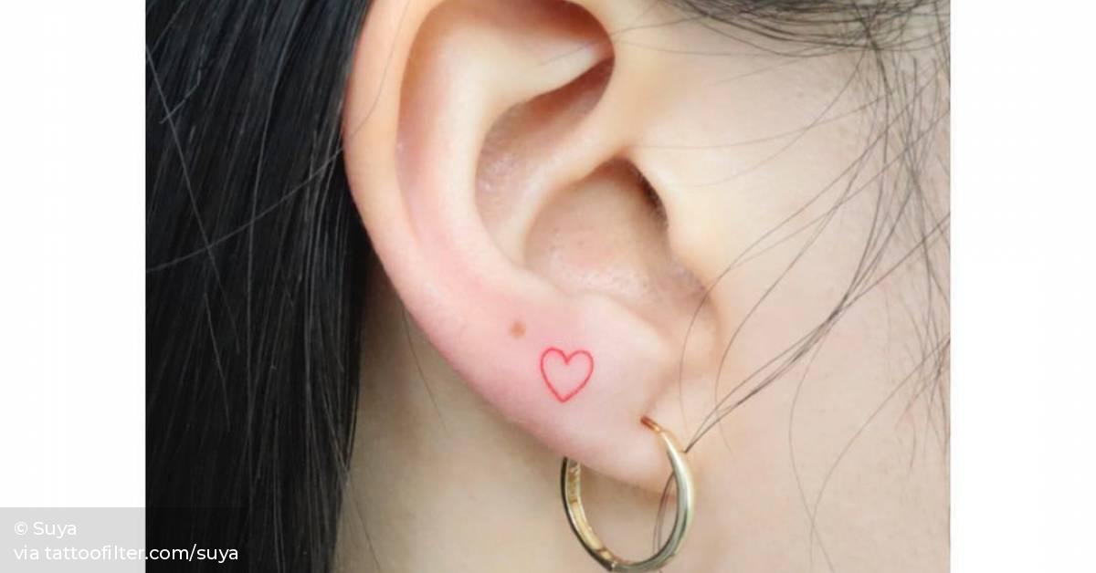 Conventional red heart on the ear.