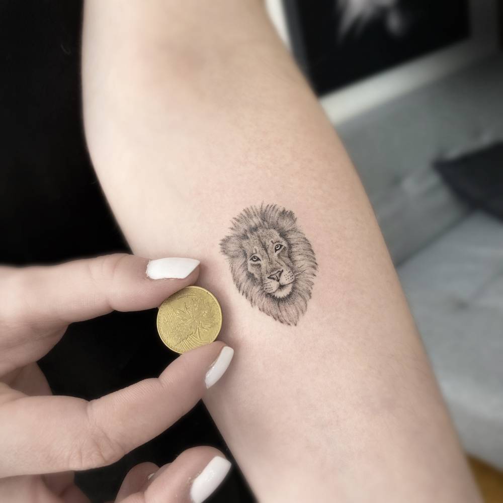 Lion 4cm 