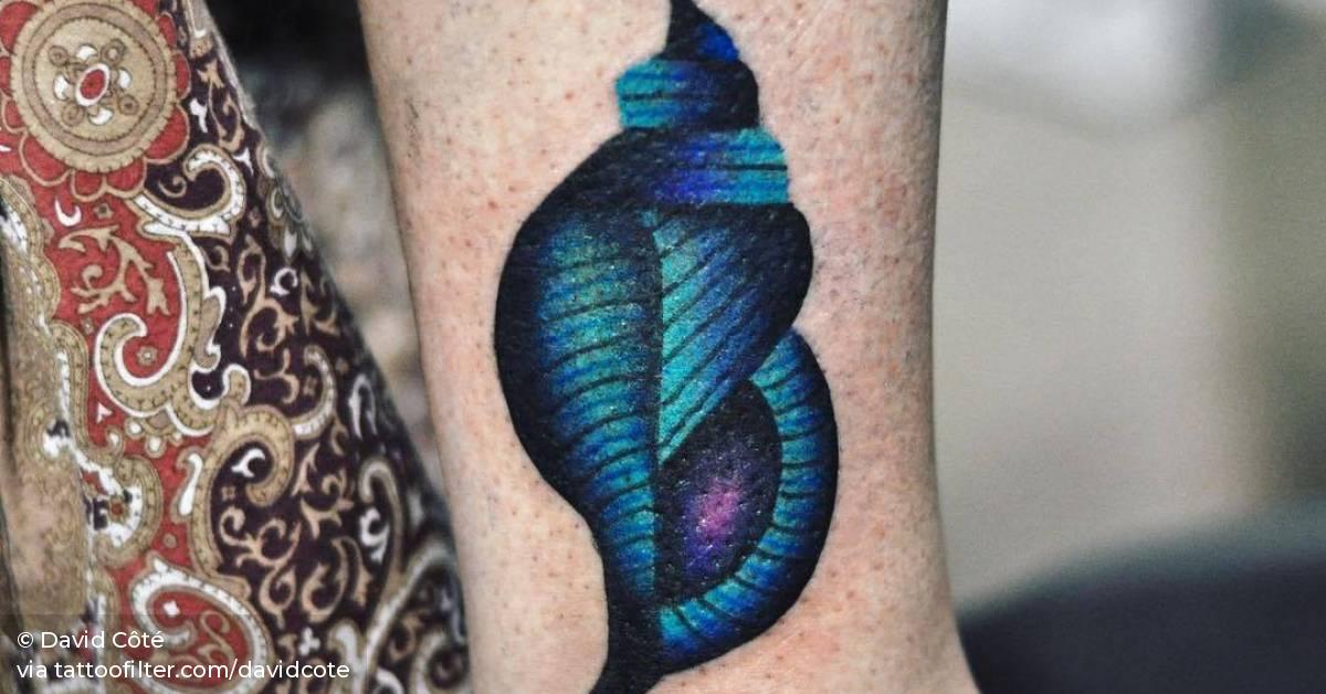 Psychedelic sea snail tattoo on the right ankle.
