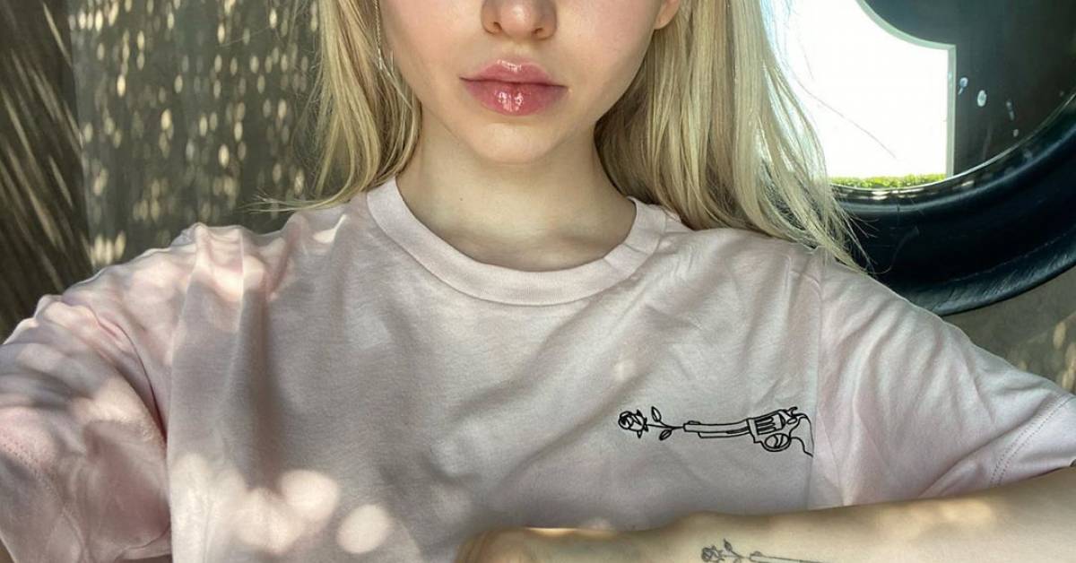 Camaron Tattoos Dove Cameron | Dove Cameron Tattoo, Hand Tattoos,