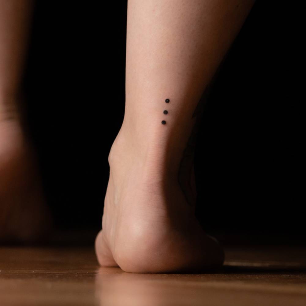 Three Dots 