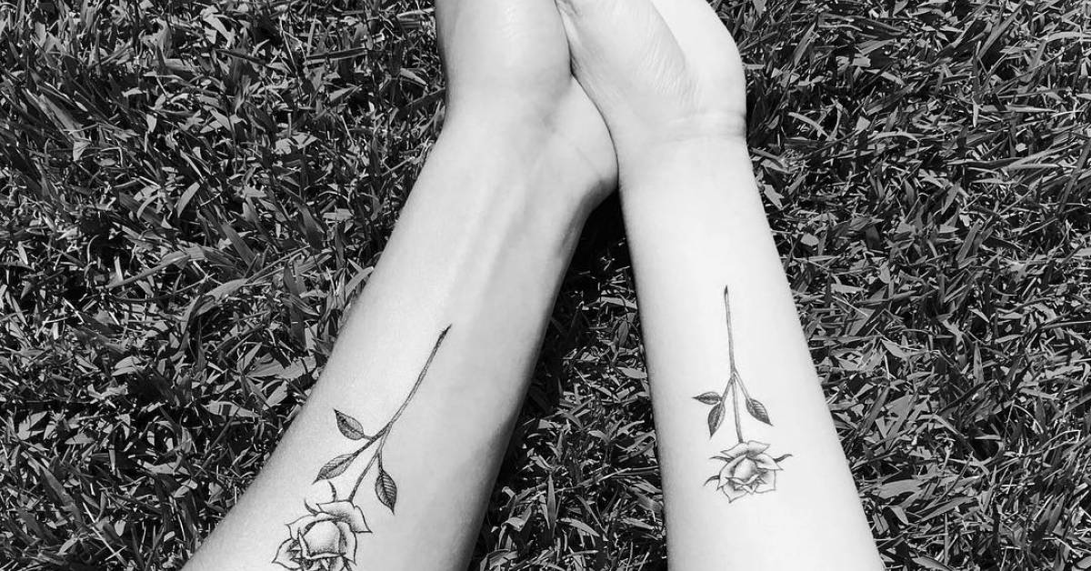 Noah Cyrus' Matching Couple Rose Tattoo with her