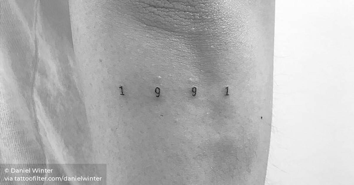1991 a good year for some tiny tiny font!