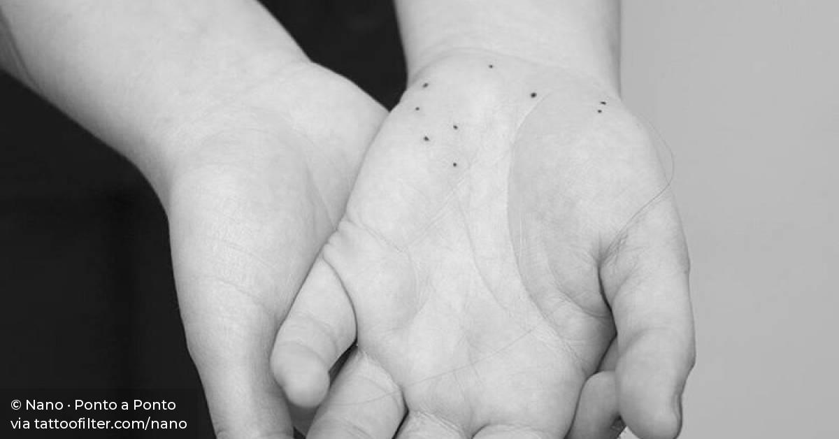 Fresh Pleiades handpoked on palm.