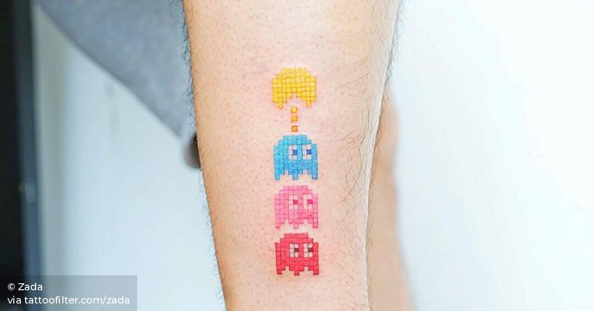 Classic Pac-Man tattoo on the leg.