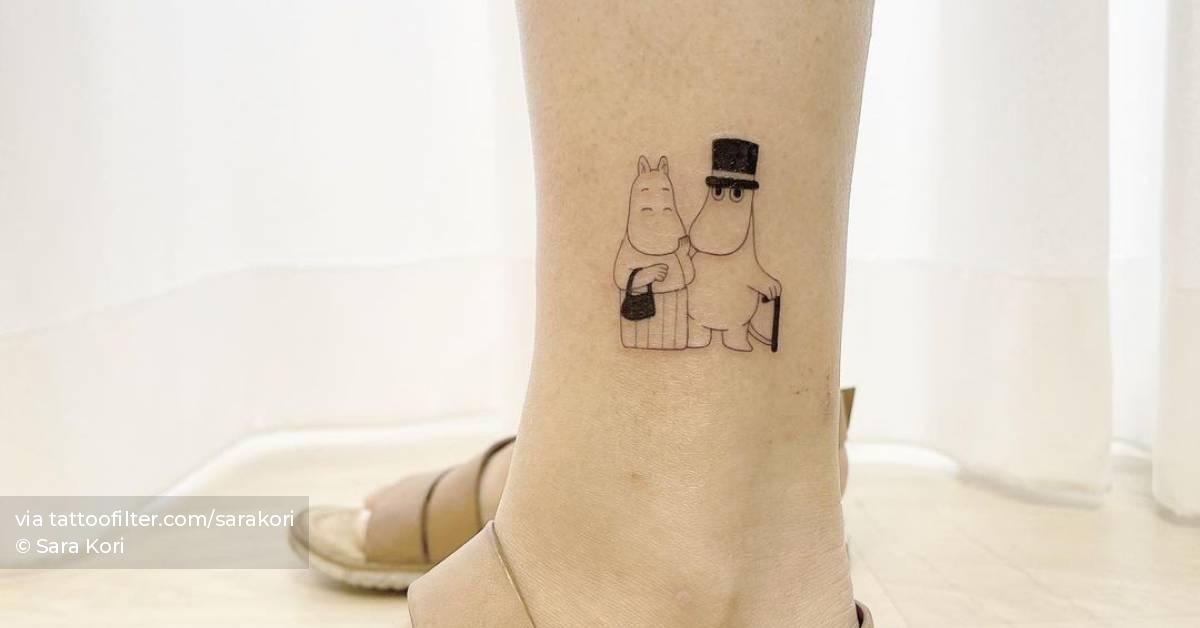 Moomins tattoo on the ankle.