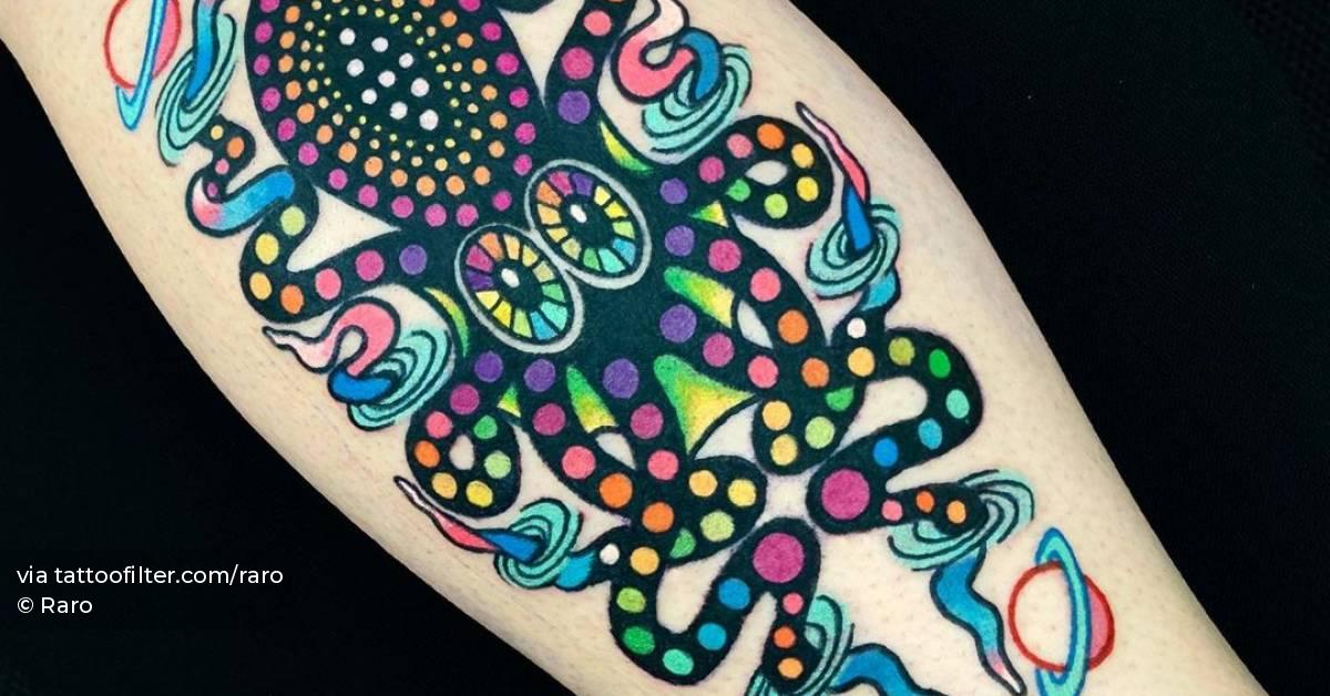 Psychedelic squid tattoo on the calf.