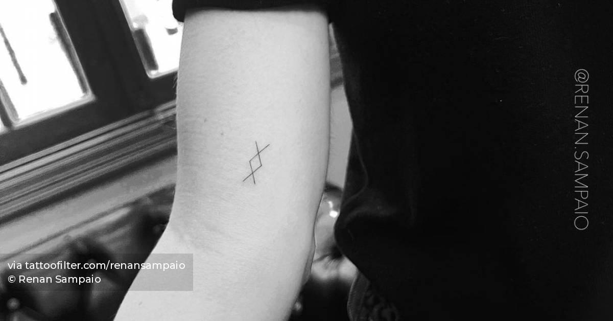 Tatuagem de runa inguz - runa das realizações que
