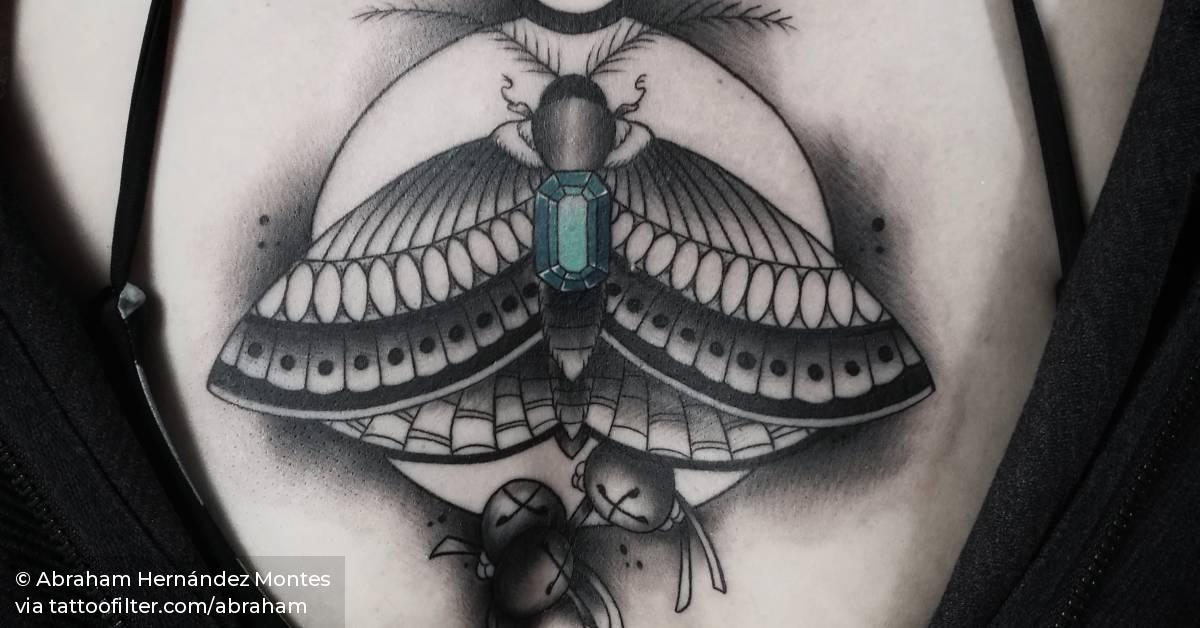 Polilla blackwork