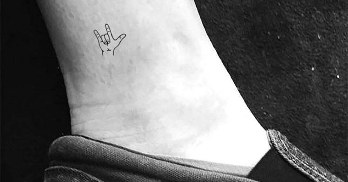 Fine line ILY sign temporary tattoo, get it here