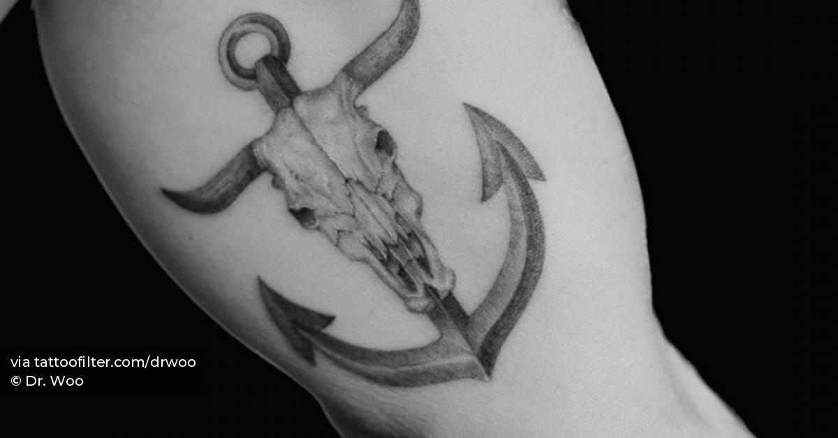 Land n sea livin tattoo done on Josh Brolin's inner