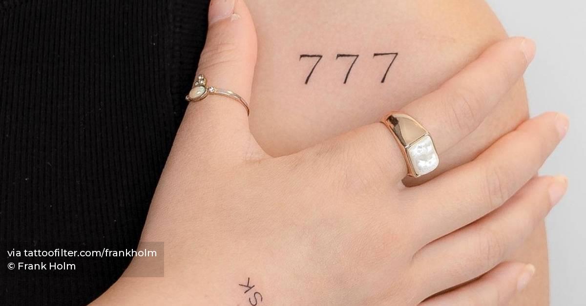 "777" and "poetisk" lettering tattoos.