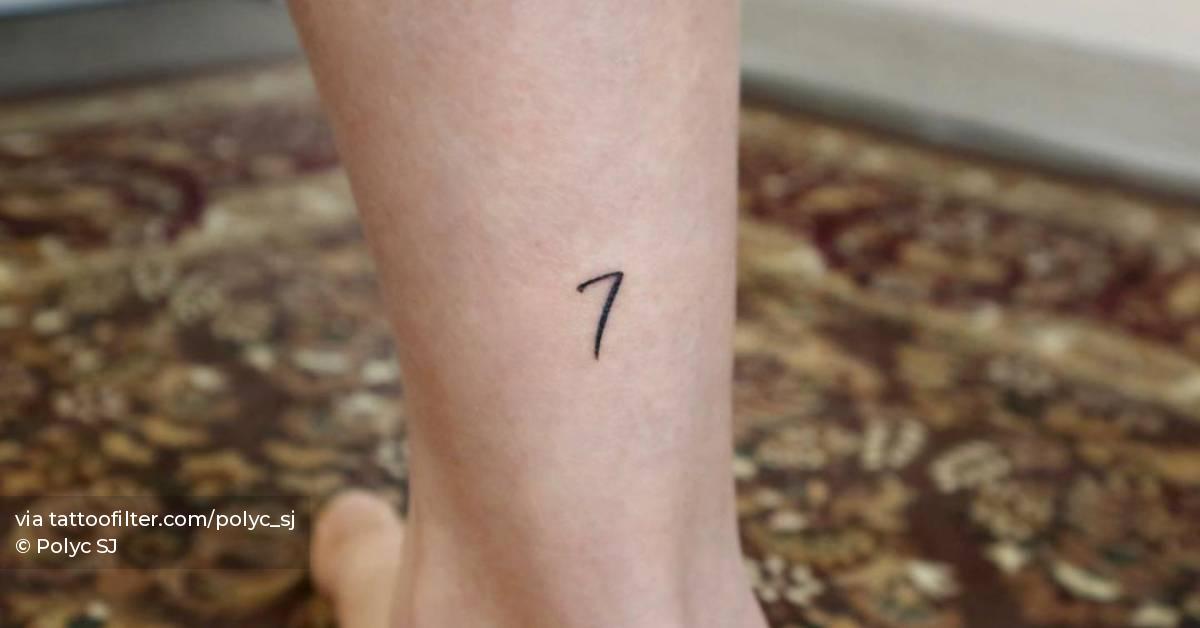 Number "7" tattooed on J-Hope's achilles.