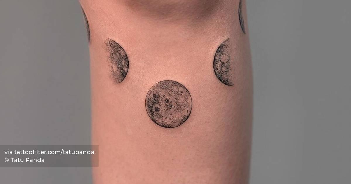 Moon phases tattoo done on the shin, micro-realistic
