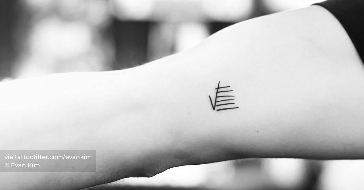 Vicky Eve Evans logo.