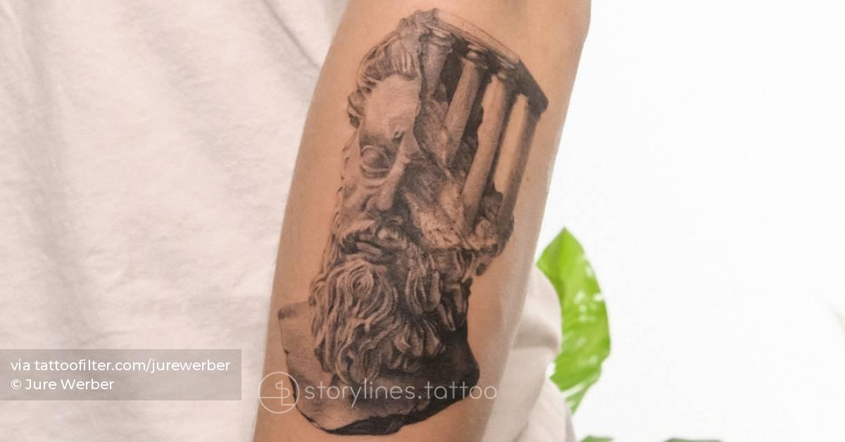 Greek statue with columns.