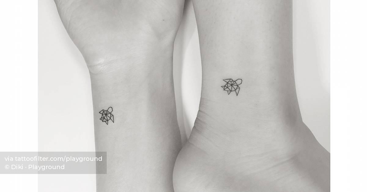 Matching turtle tattoo for best friends.