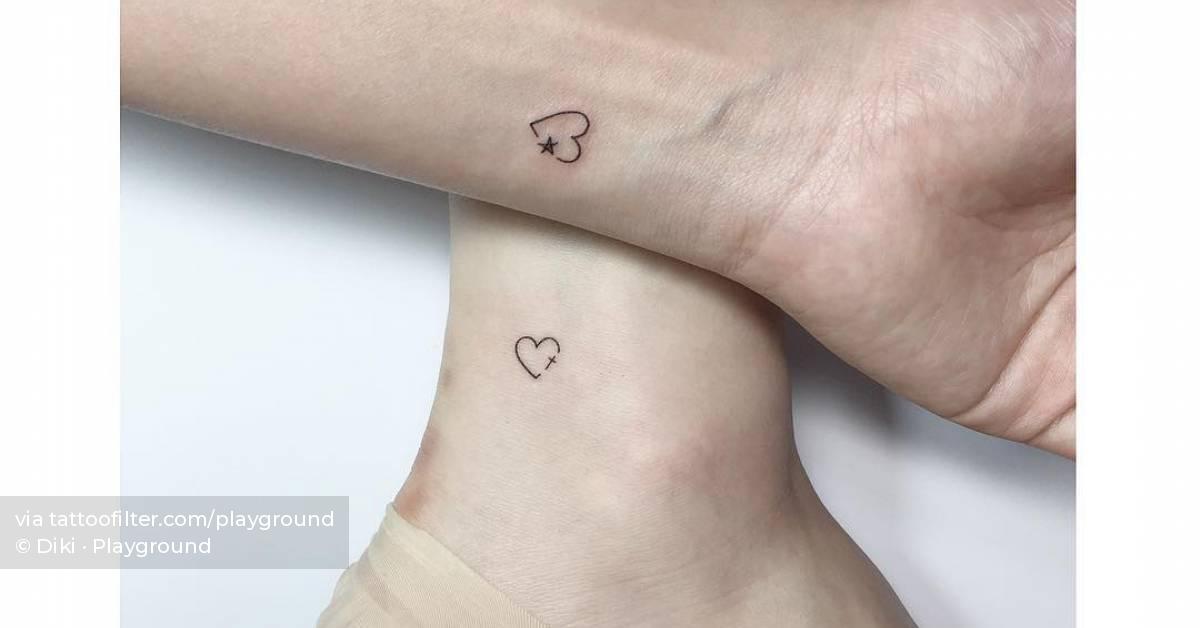 Matching hearts for best friends.