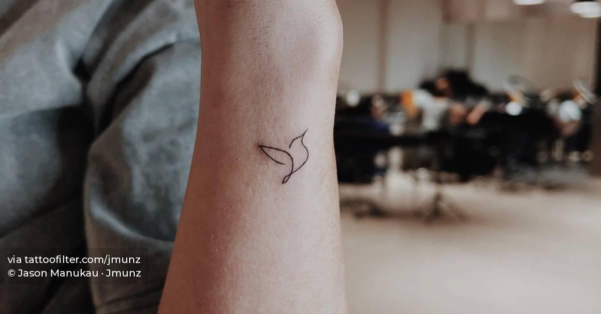 Hummingbird Tattoo On Wrist 20 Whimsical Wrist Tattoos You're Bound To