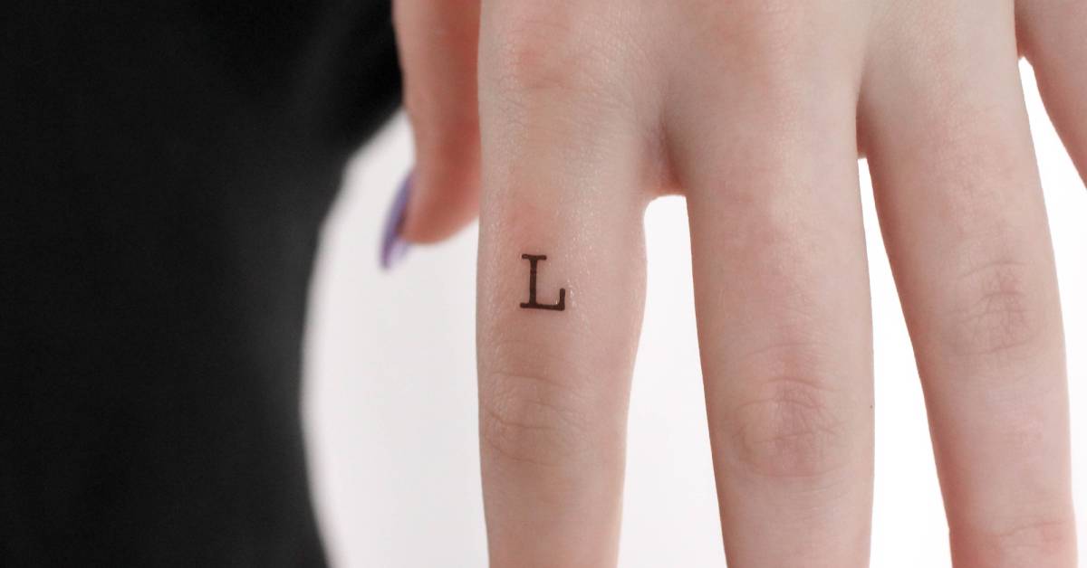 "L" uppercase typewriter letter temporary tattoo