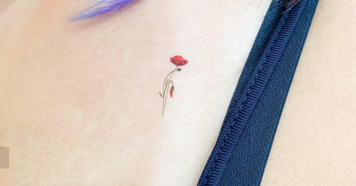 Watercolor style poppy temporary tattoo by Lena.
