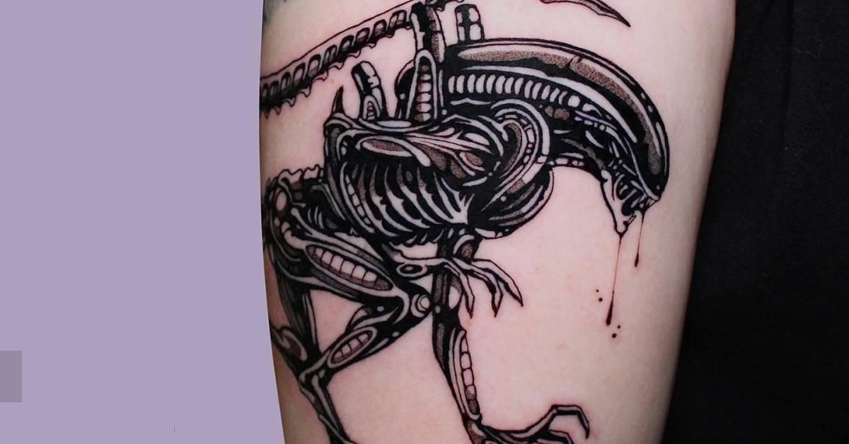Xenomorph tattoo in comic style located on the upper