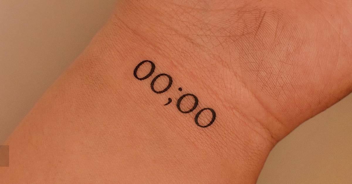 Hour tattoo placed on the wrist.